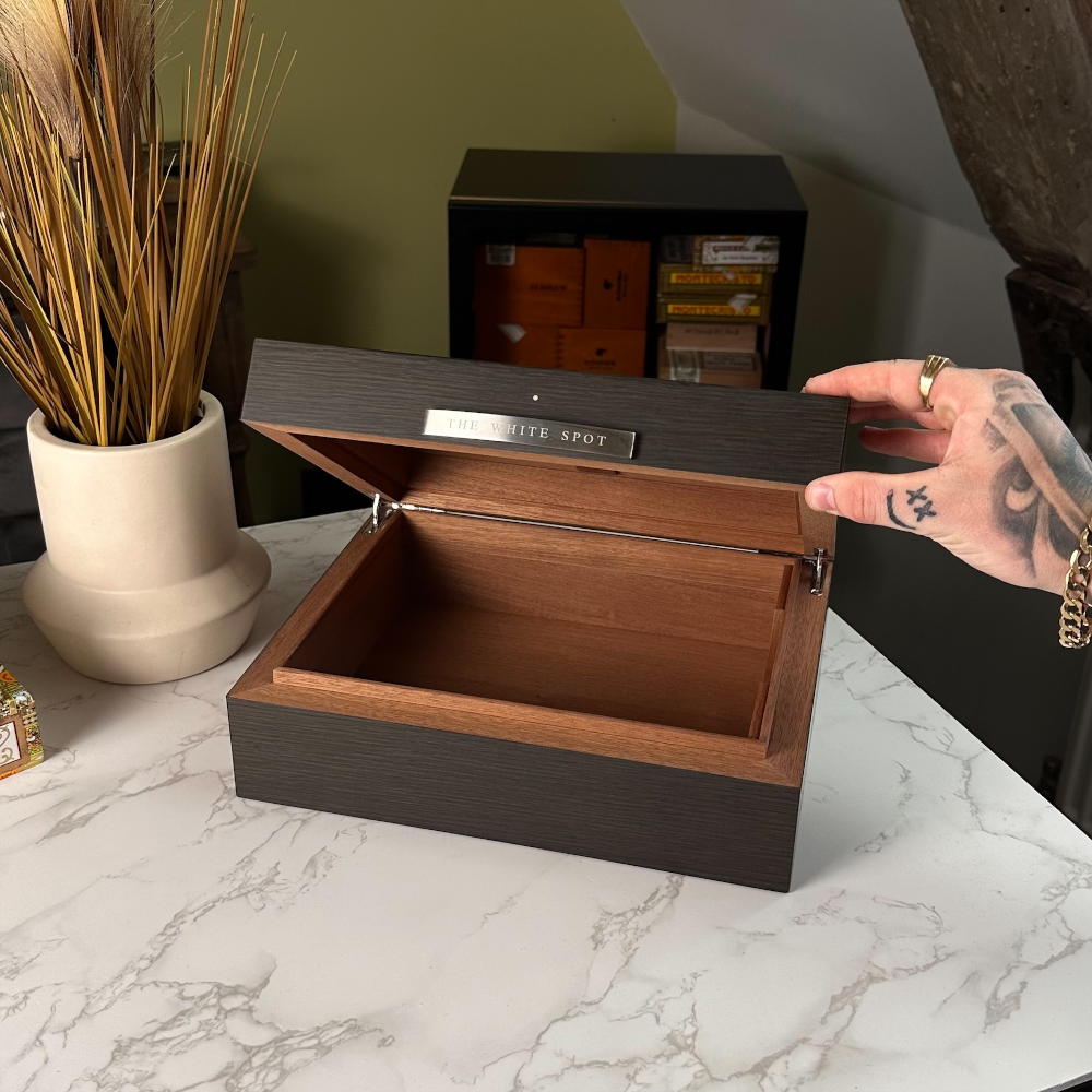 Dunhill Humidor – Grey Oak – 50 cigars capacity