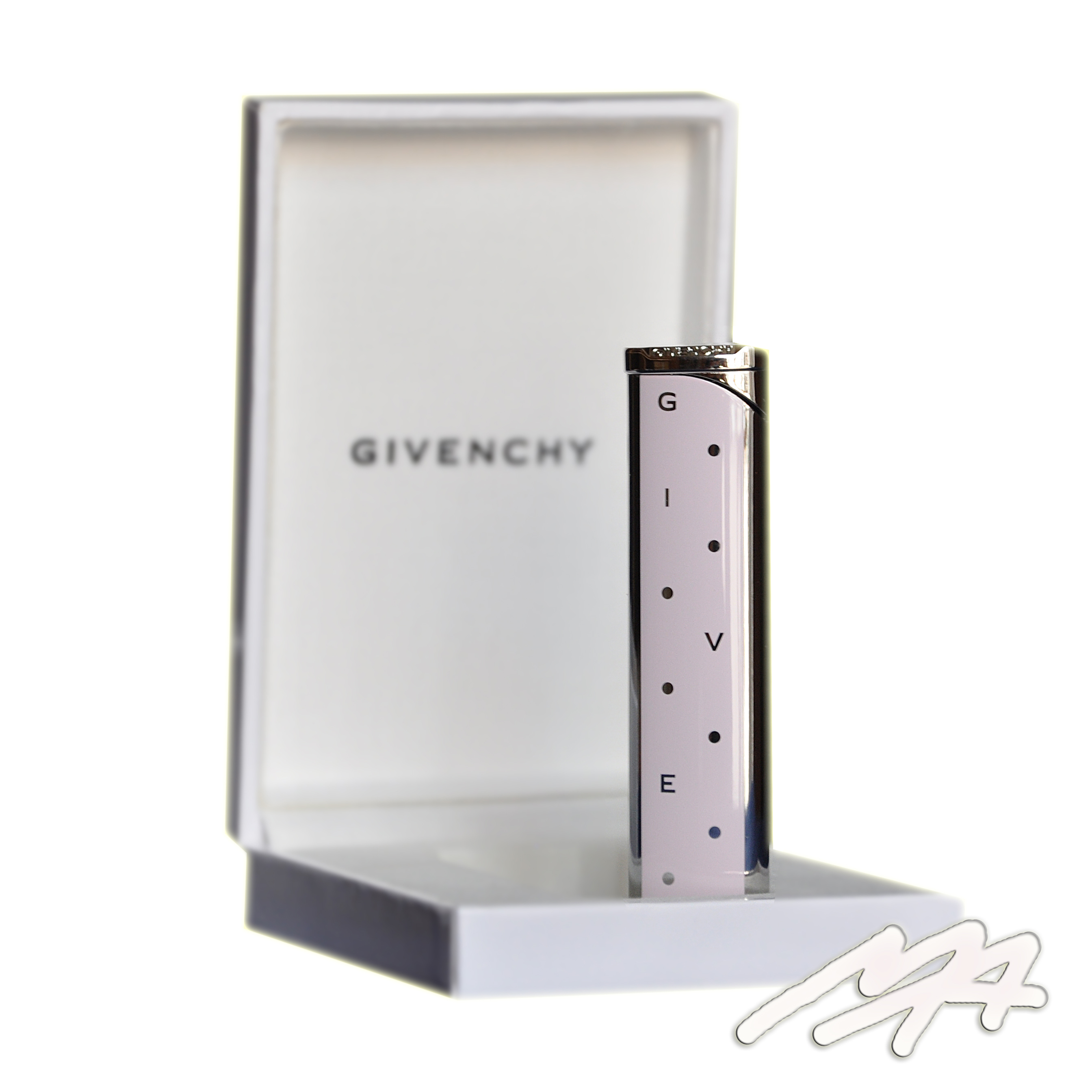Givenchy Polka Dots Pink Lacquer Ladies Lighter