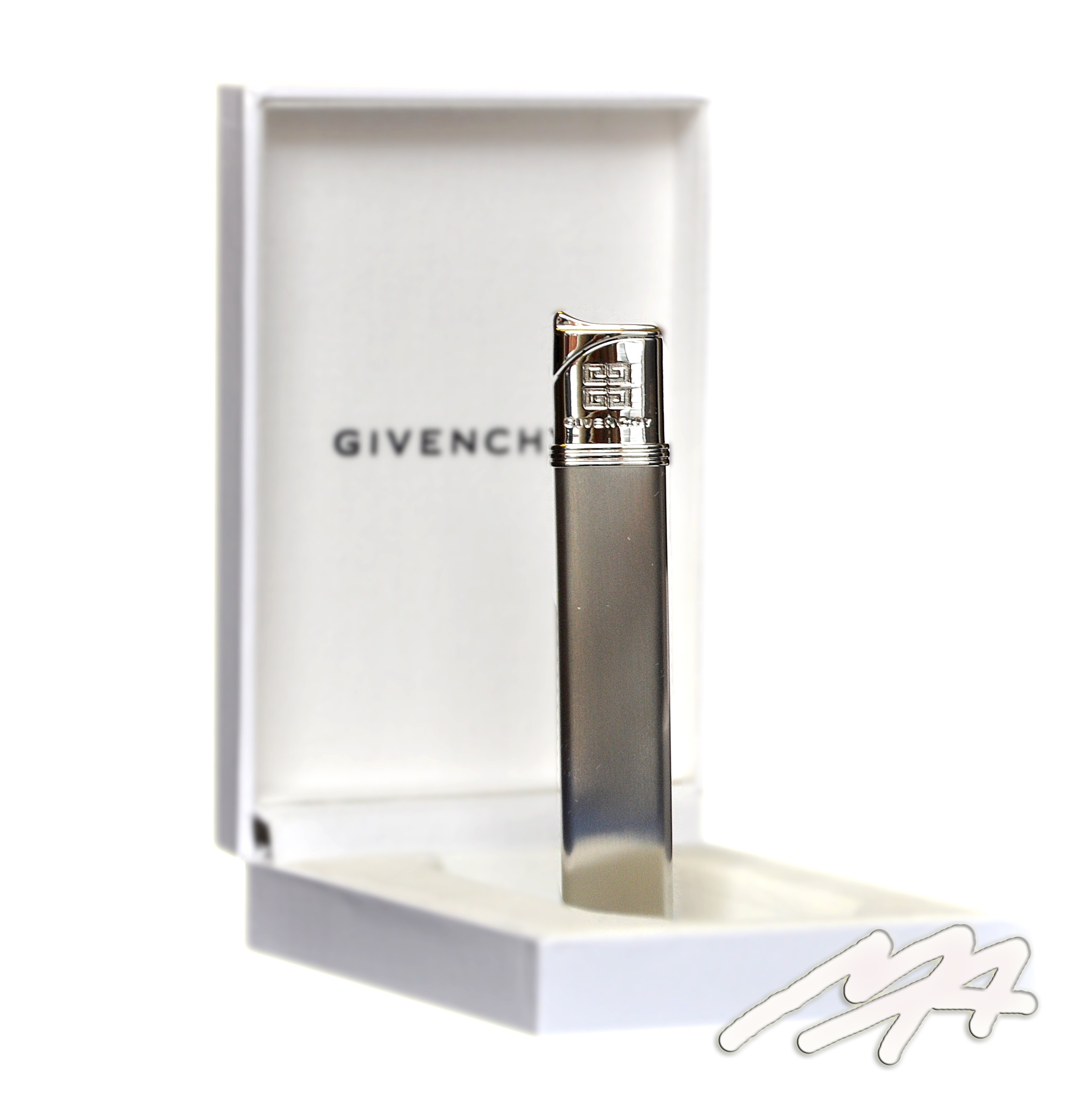 Givenchy Dia Slim Silver Satin Lighter