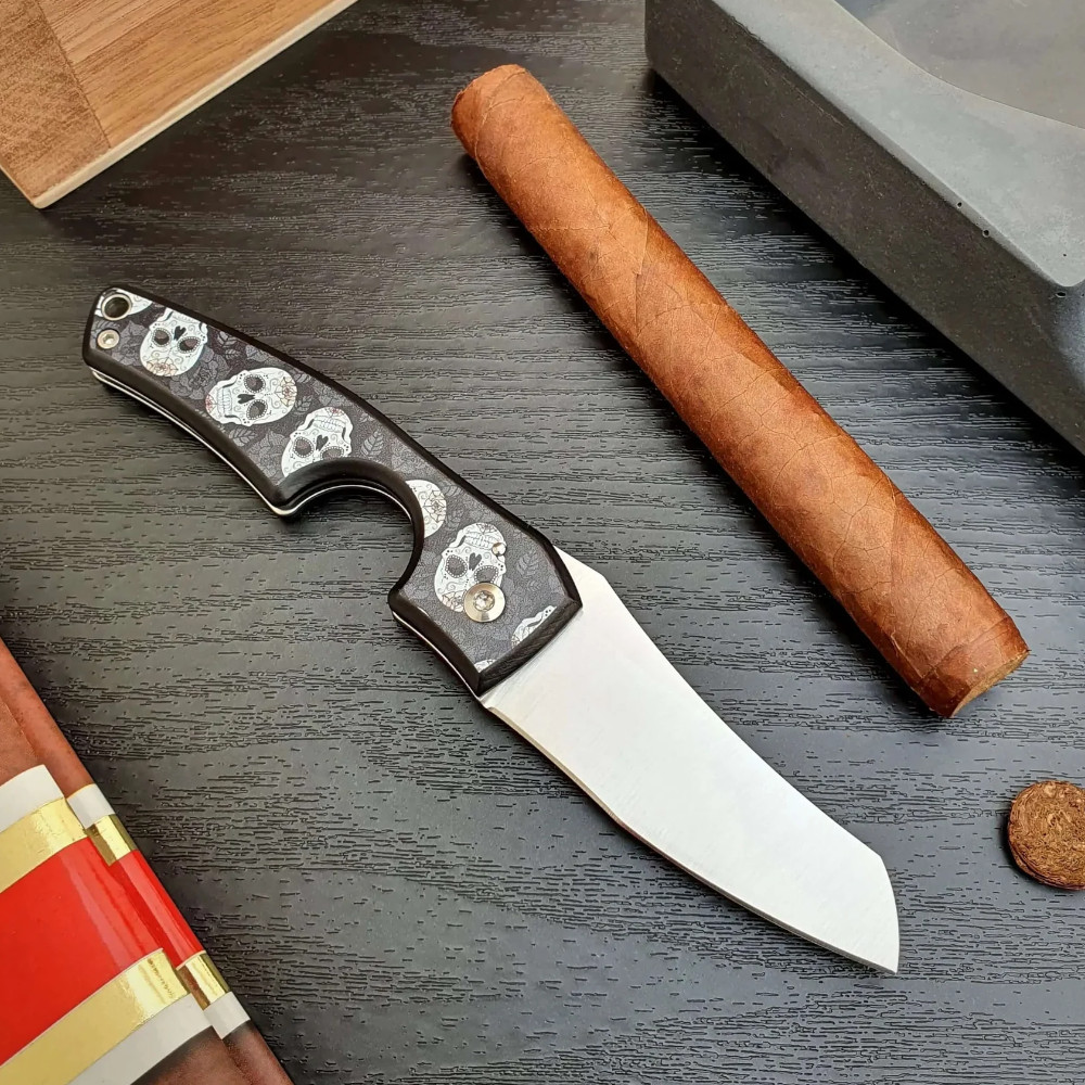 Les Fines Lames Le Petit - The Cigar Pocket Knife - Art Series - Calavera