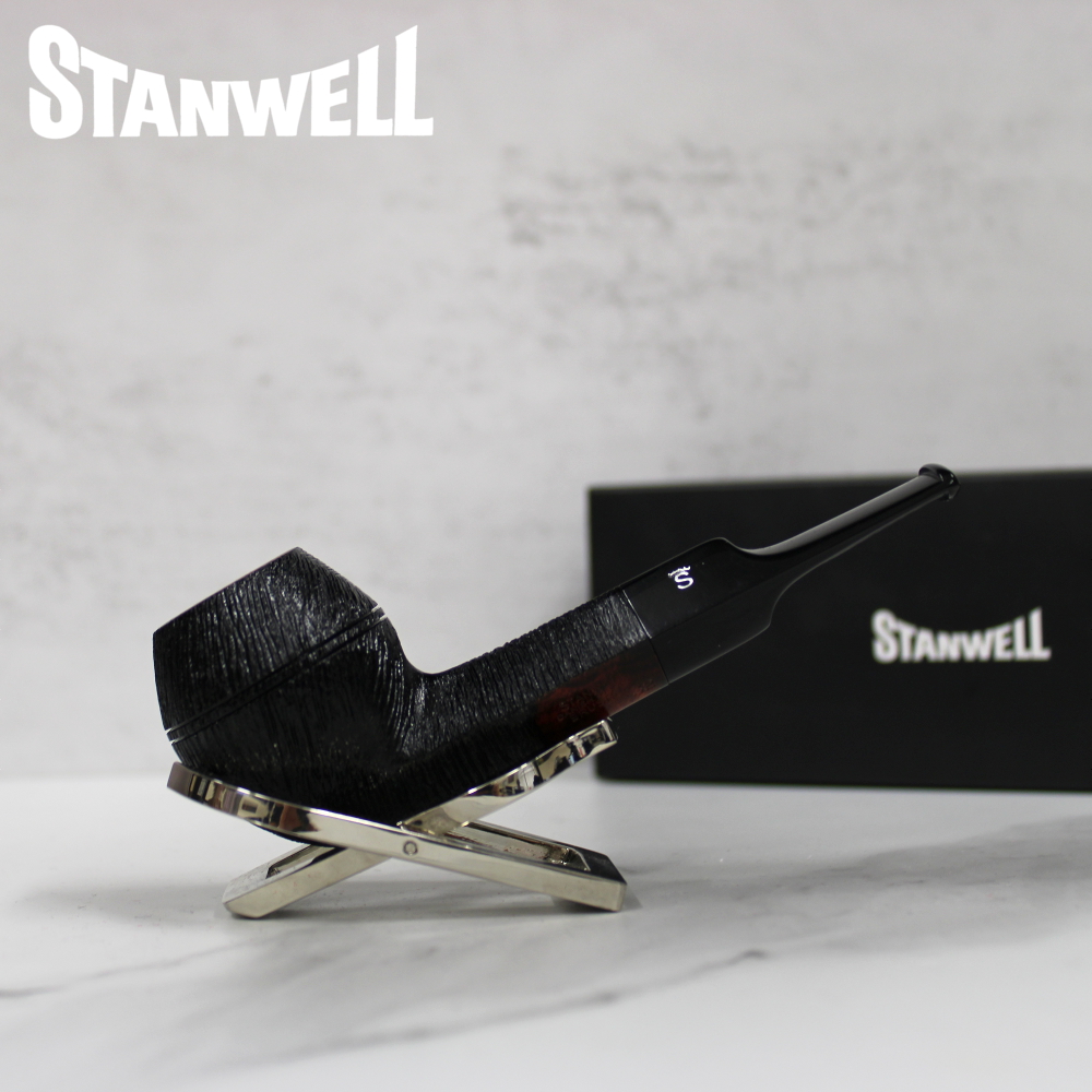 Stanwell Brushed Black Model 32 Fishtail Pipe (ST109)