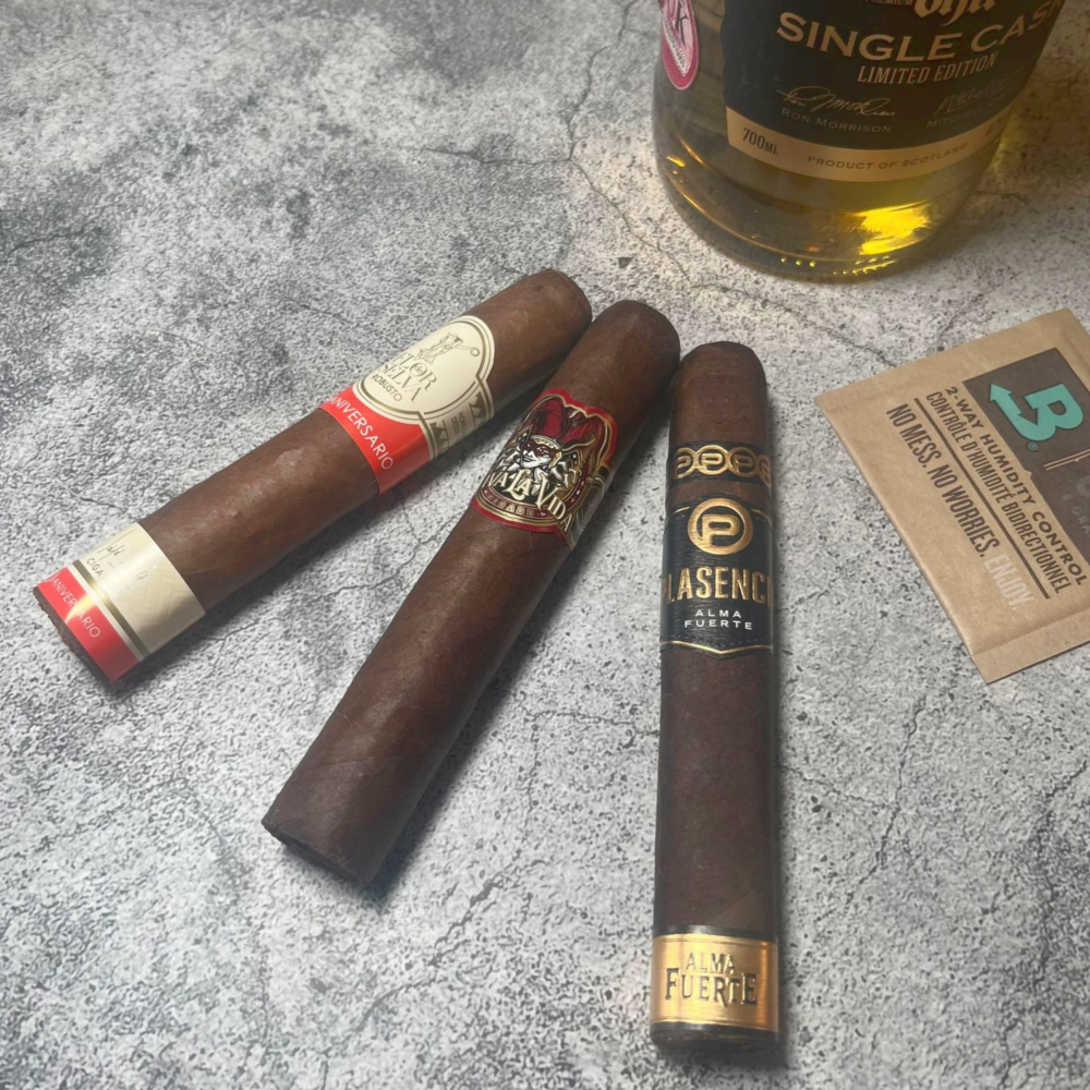 A Trio of Robustos Sampler - 3 Cigars