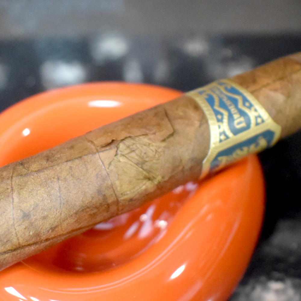 How to Repair a Cigar - The Cigar Library