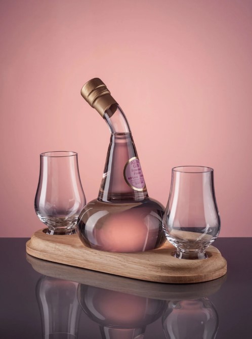 Gin decanter store