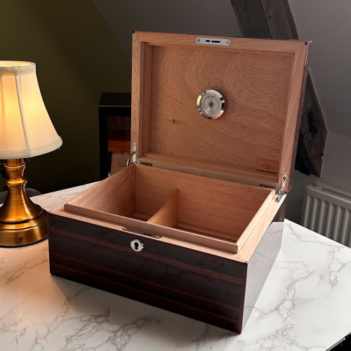 Savinelli London Humidor With Key - 40 Cigar Capacity